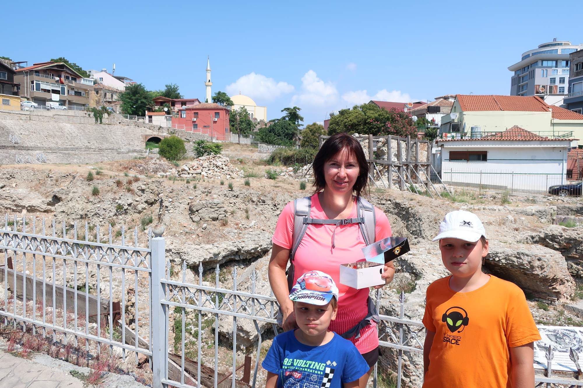 srpen 2021 - Albánie - Durrës, NP Divjaka-Karavasta – Petr, Lucka, Péťa a Vašík M. – album on Rajče